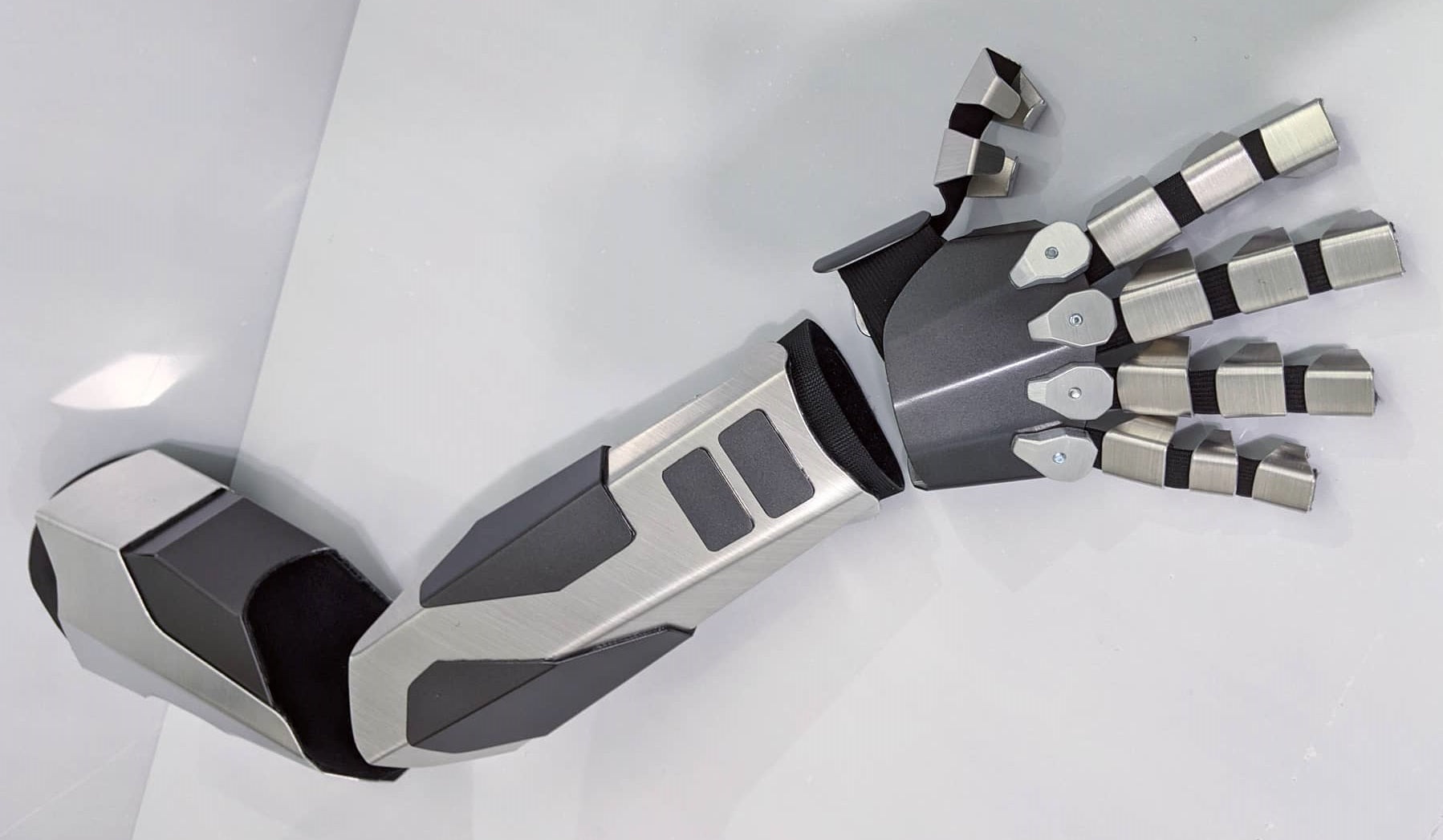 Bionic Concepts: Custom Made Sci-Fi Inspired Wearable Tech – Bionicconcepts